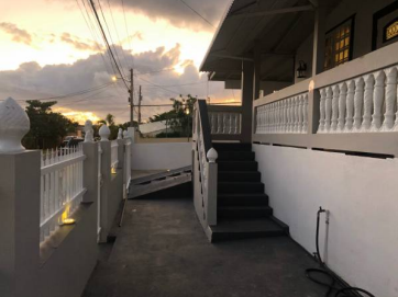 Frente Vista Lateral Derecha - Ruby REALTY