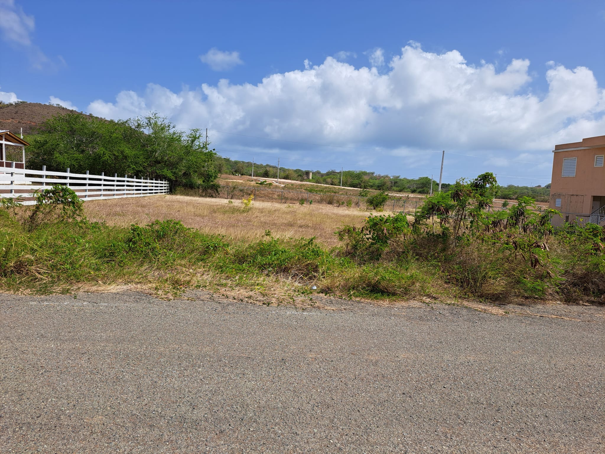 Solar Colinas de Combate - Ruby REALTY