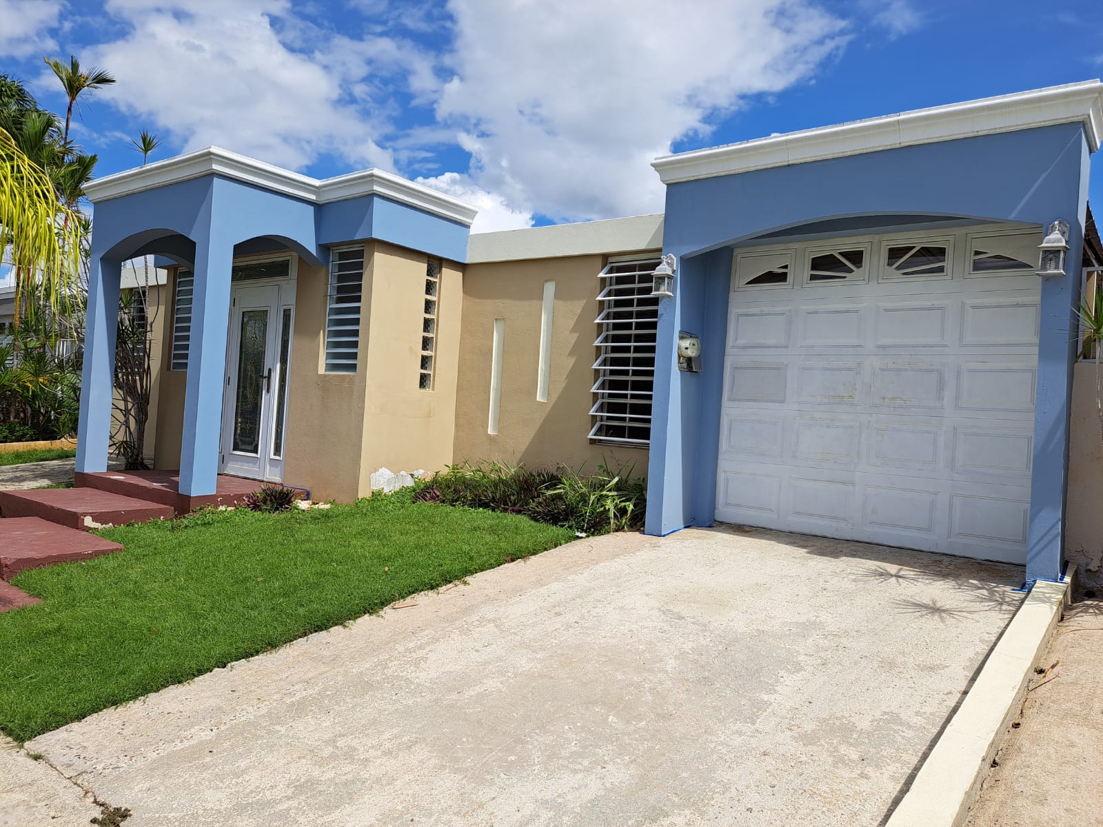 Montesol. Remodelada. H.3 B.2.Familly - Ruby REALTY