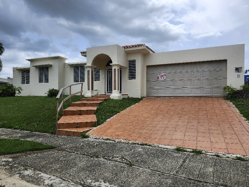 Frente - Ruby REALTY